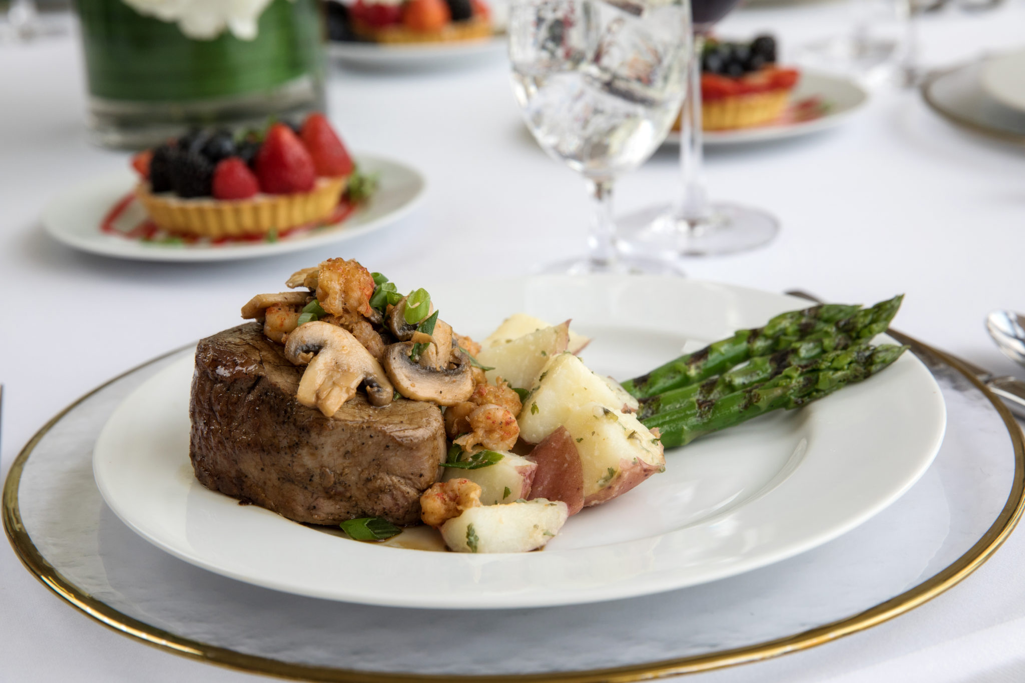 Drakes Catering | Wedding Reception Food: Planning Your Big Day